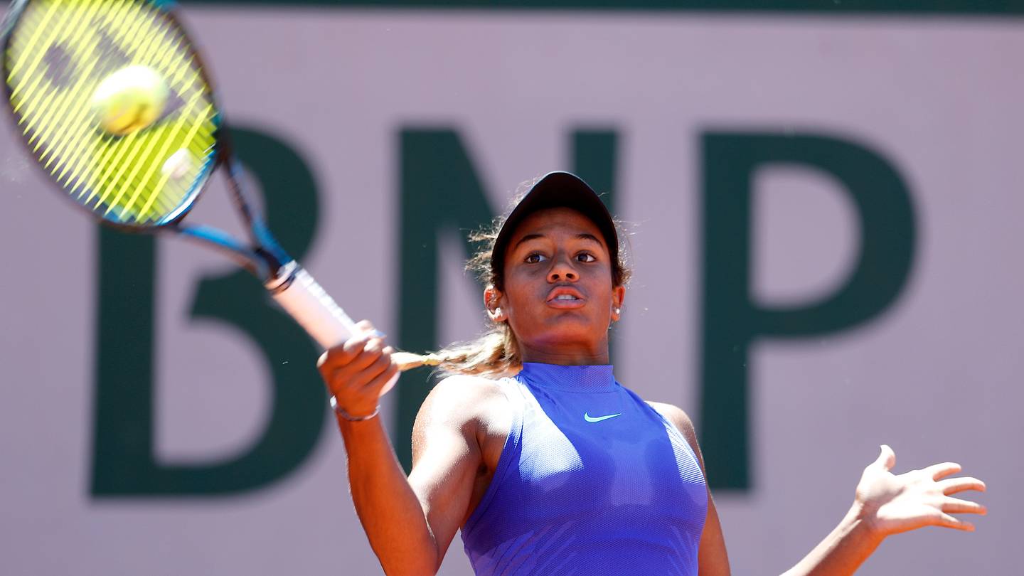 American Whitney Osuigwe wins girls' title at French Open - Sports ...