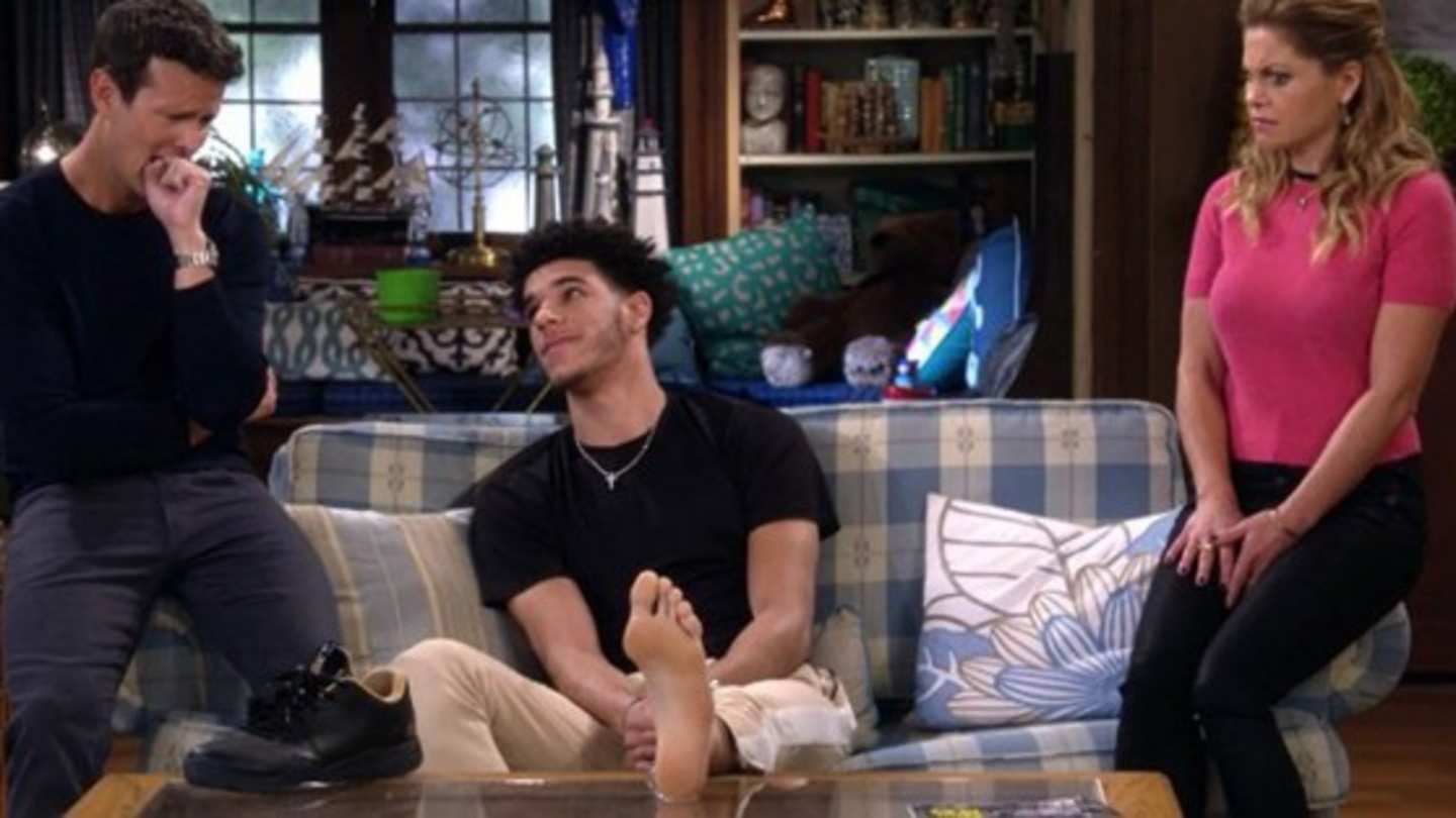Lonzo Ball makes acting debut on "Fuller House": Hot Clicks - Sports ...