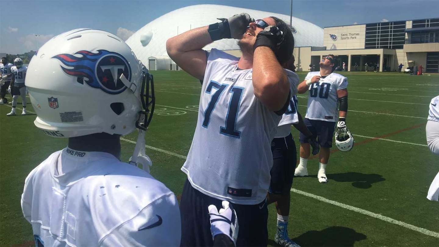 Eclipse 2017: Tennessee Titans Witness Totality - Sports Illustrated