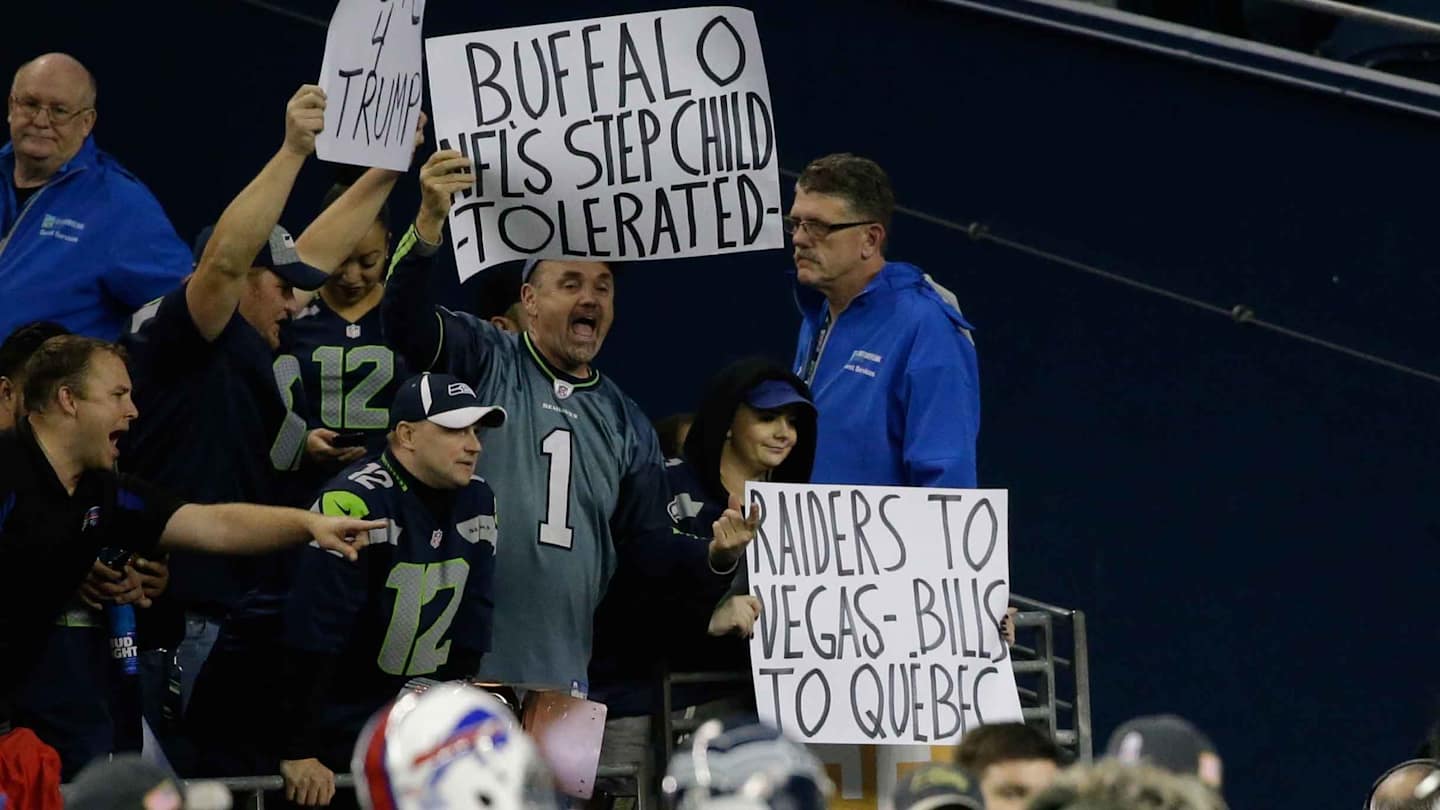 Woman scolds fellow Seahawks fan for harassing female Bills coach ...