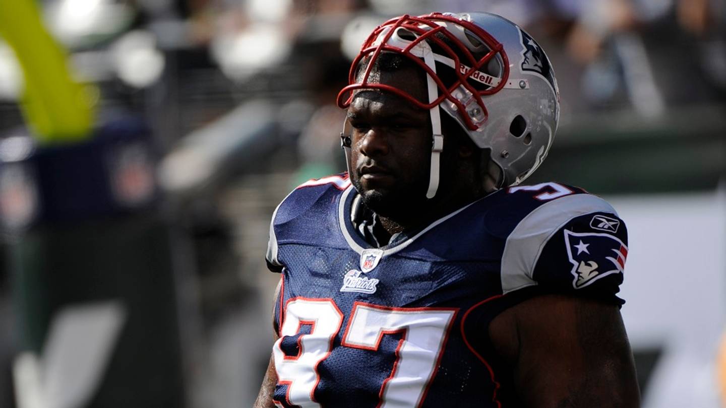 Former New England Patriots DT Ron Brace dies at 29 - Sports Illustrated