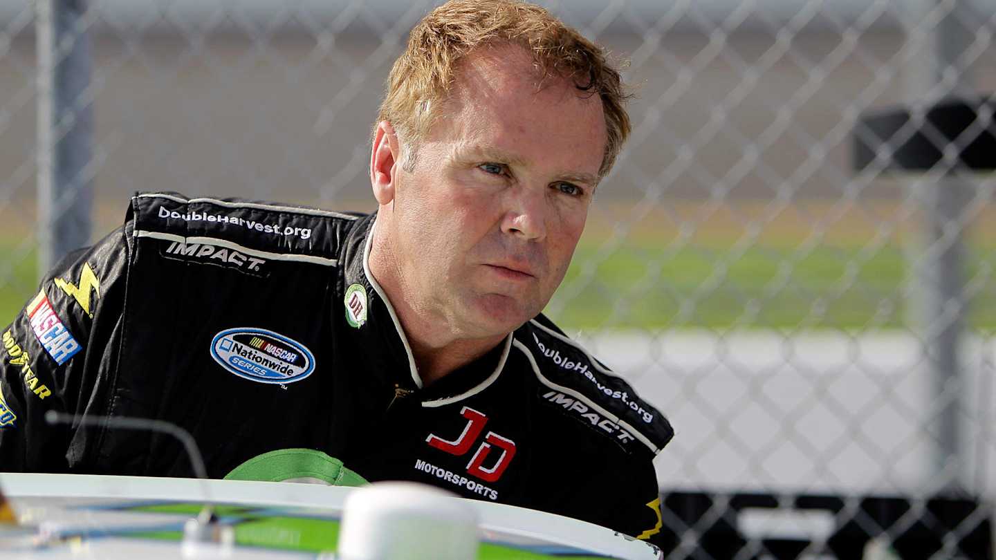 NASCAR: Mike Wallace and Daughter Attacked in Charlotte - Sports ...