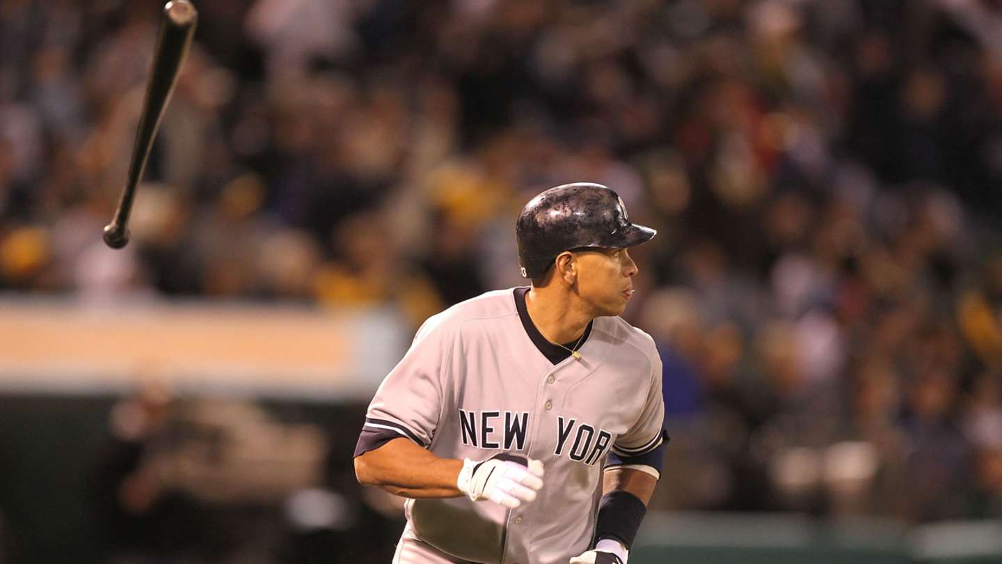 Alex Rodriguez's daughter bat flips better than him - Sports Illustrated