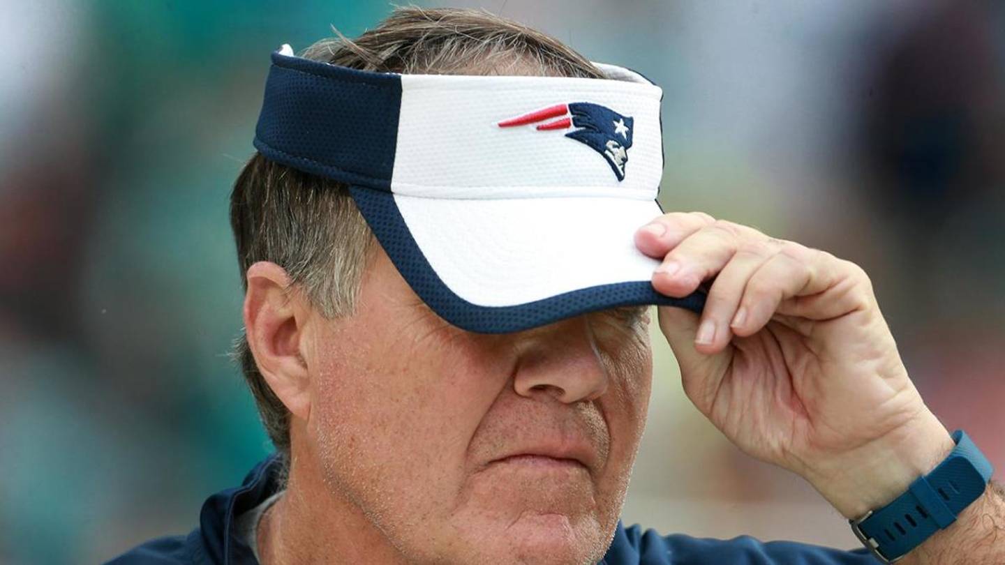 Bill Belichick showed up to press conference with black eye - Sports ...