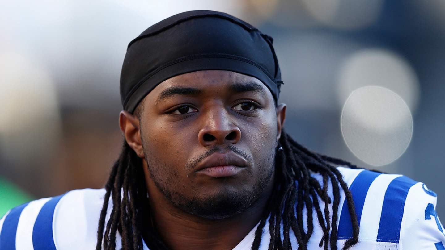 Ravens waive Trent Richardson and sign Chuck Jacobs - Sports Illustrated