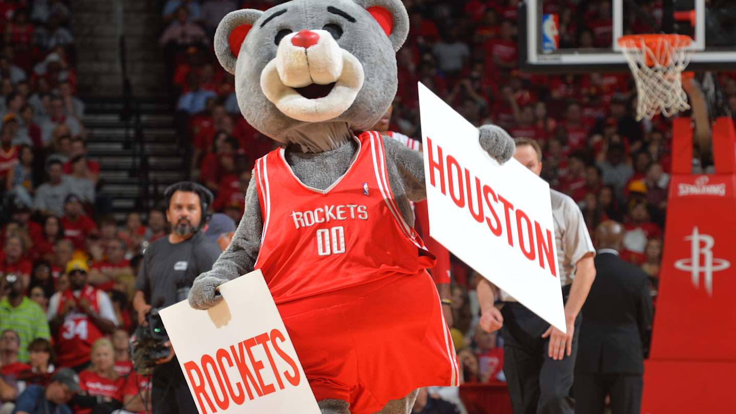 Houston Rockets: Women in costumes distract shooters - Sports Illustrated