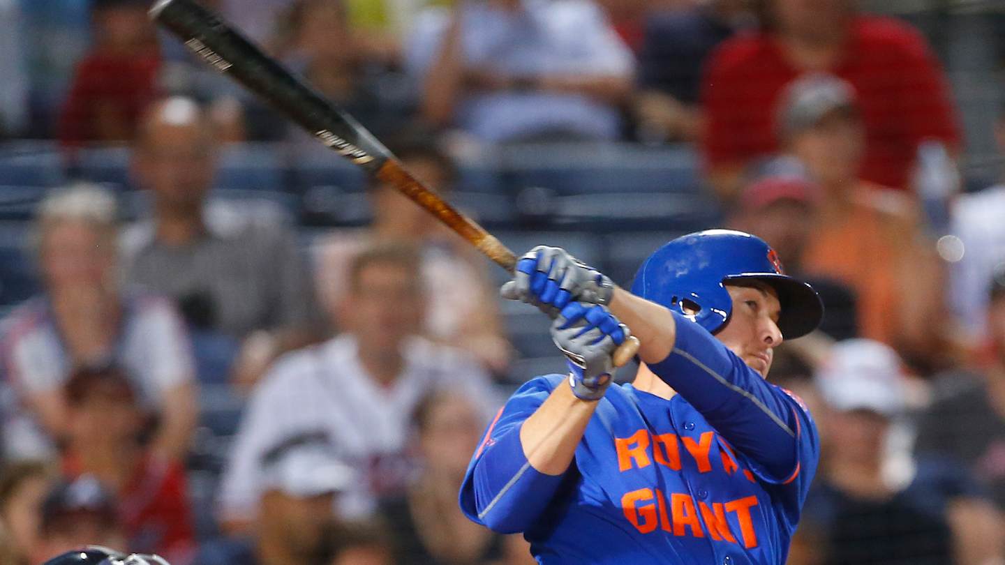 Kelly Johnson homers in 11th as Mets top Braves 1-0 - Sports Illustrated