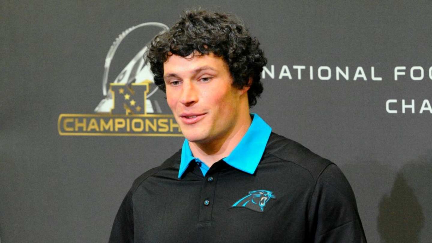 Super Bowl 50: Carolina Panthers’ Luke Kuechly lets hair grow - Sports Illustrated