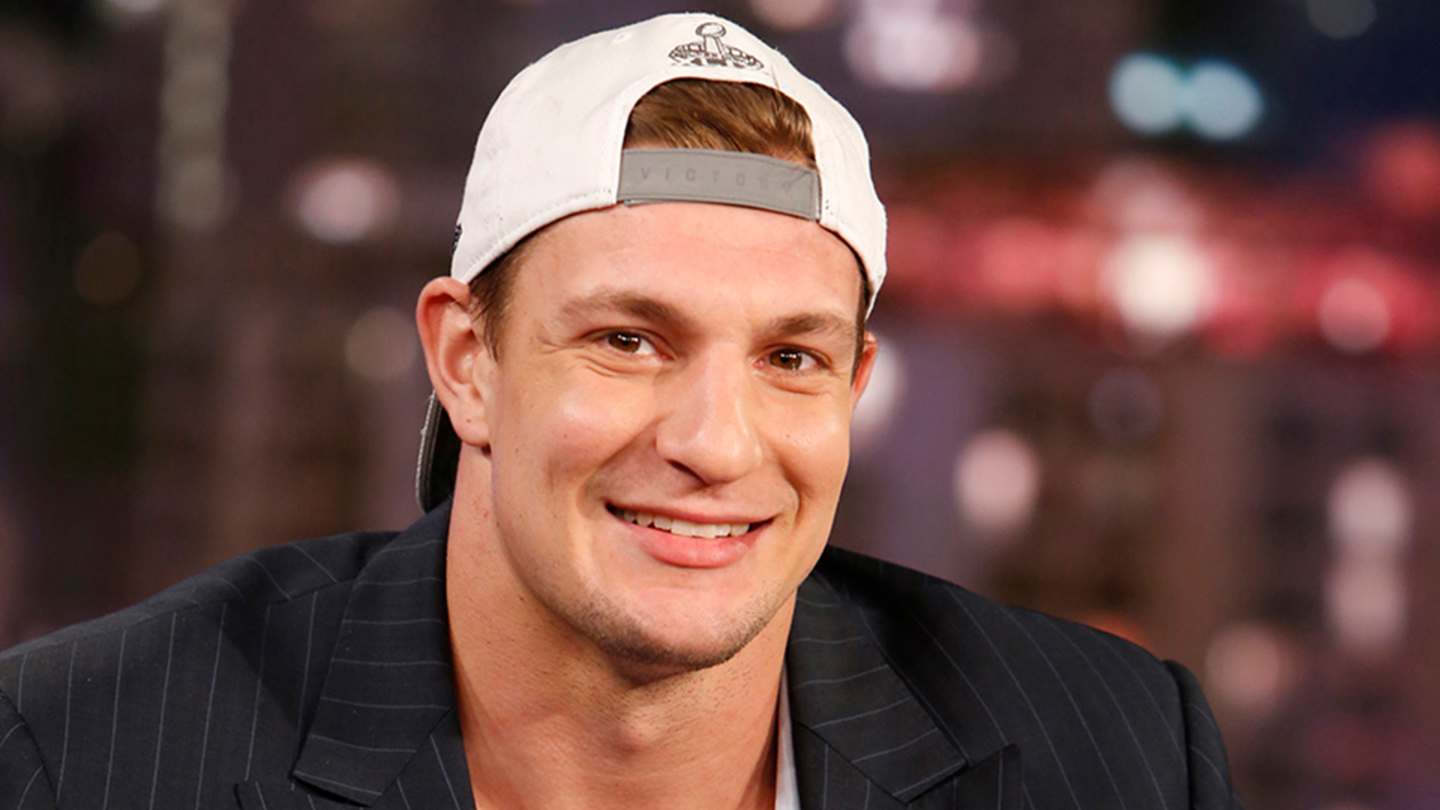 Video: Rob Gronkowski joins Instagram during Patriots offseason ...