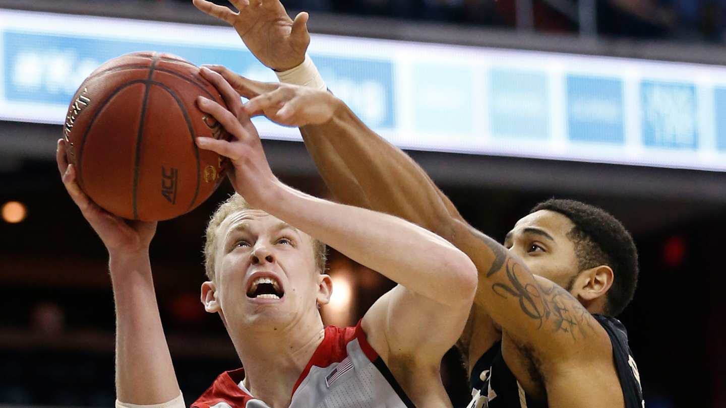 Rowan, Barber lead N.C. State past Wake Forest 75-72 - Sports Illustrated