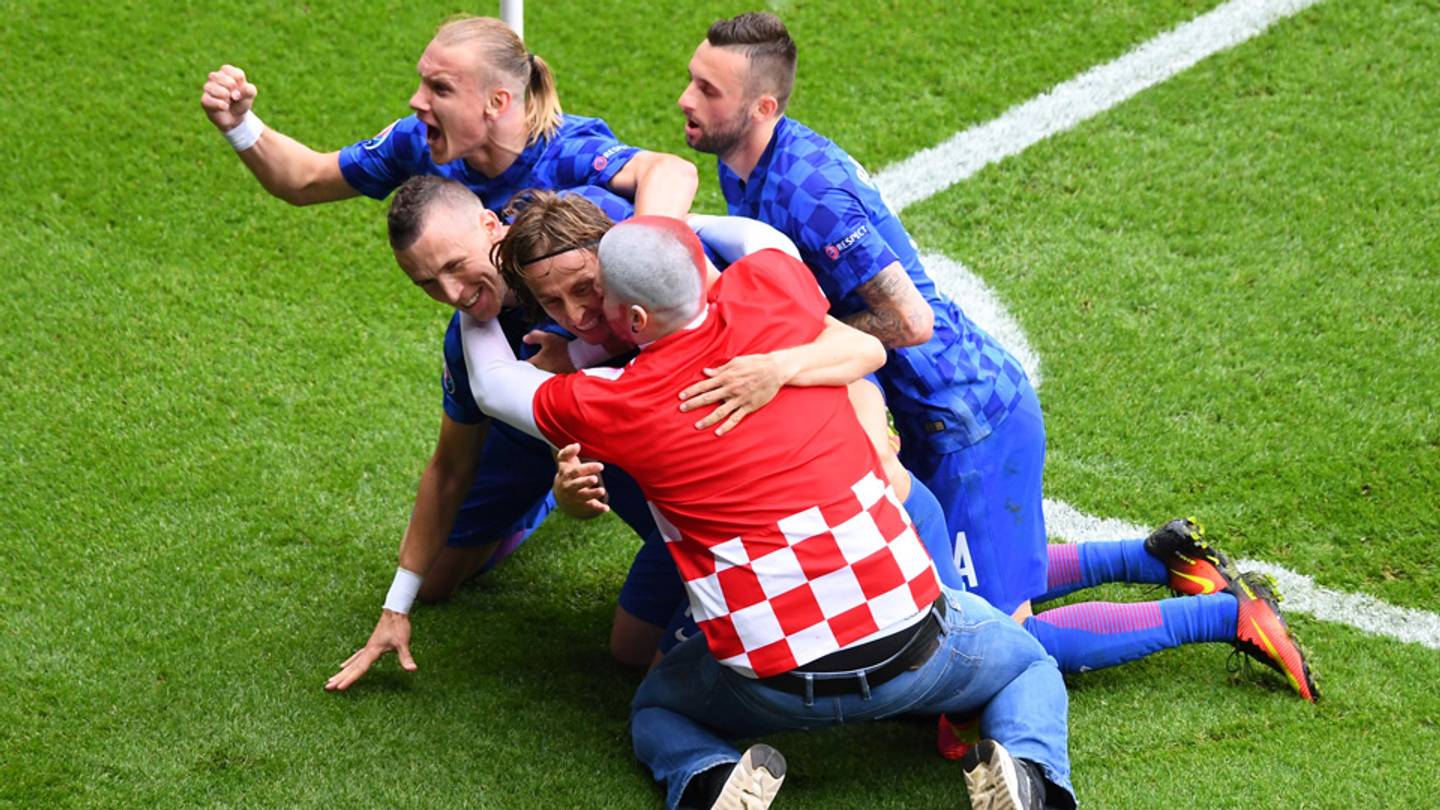 Luka Modric goal: Croatia fan joins celebration at Euro 2016 - Sports ...