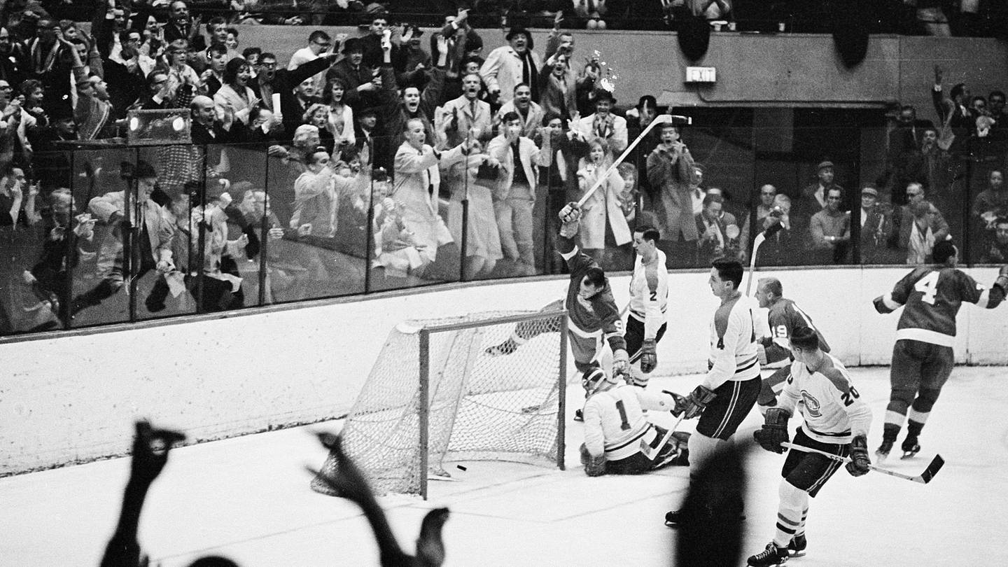 Gordie Howe was 'the ultimate professional hockey player' - Sports ...