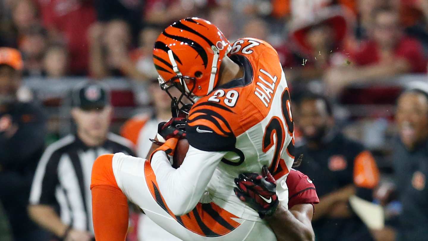 New York Giants sign veteran cornerback Leon Hall - Sports Illustrated