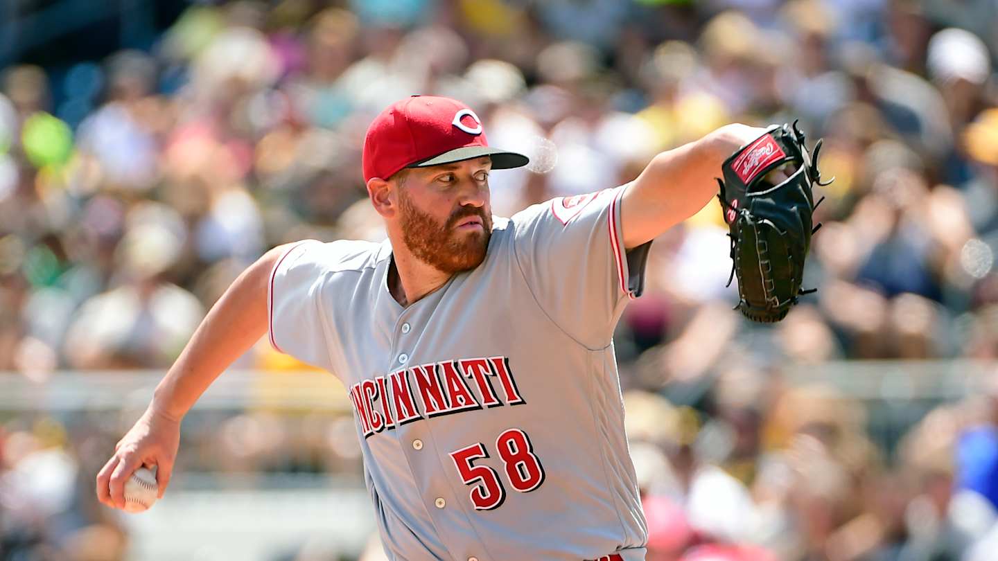 Hamilton steals 4, gets 3 hits, scores 3 as Reds top Pirates - Sports ...