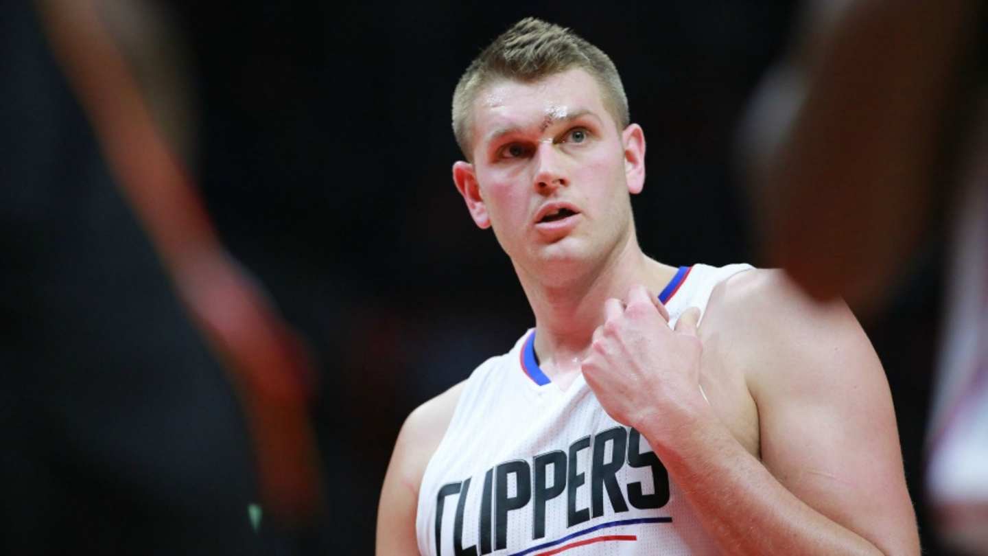 Los Angeles Clippers’ Cole Aldrich danced in the locker room - Sports ...