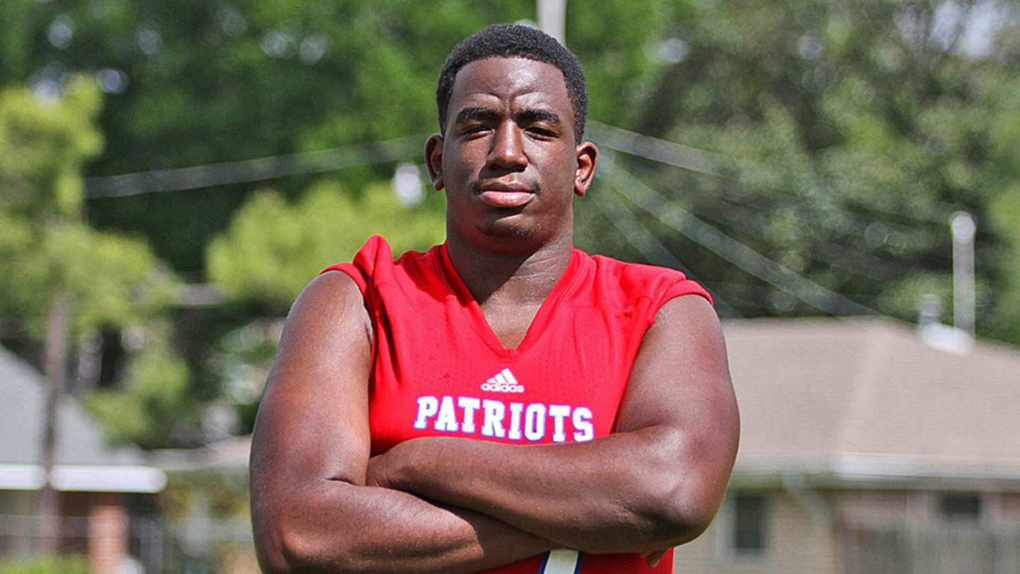 Willie Allen feature: The OL, the coach who took him in and his choice ...