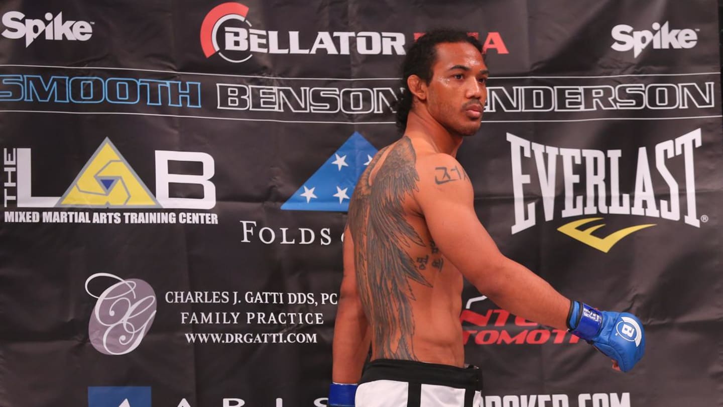 Benson Henderson blasts UFC over fighter pay - Sports Illustrated