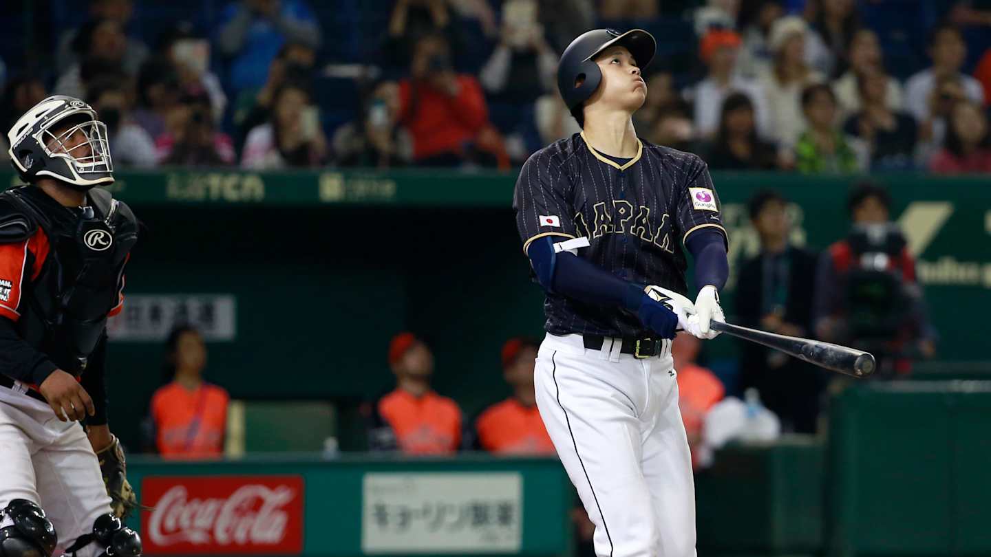 Japan baseball: Shohei Otani hits ball into roof (video) - Sports ...
