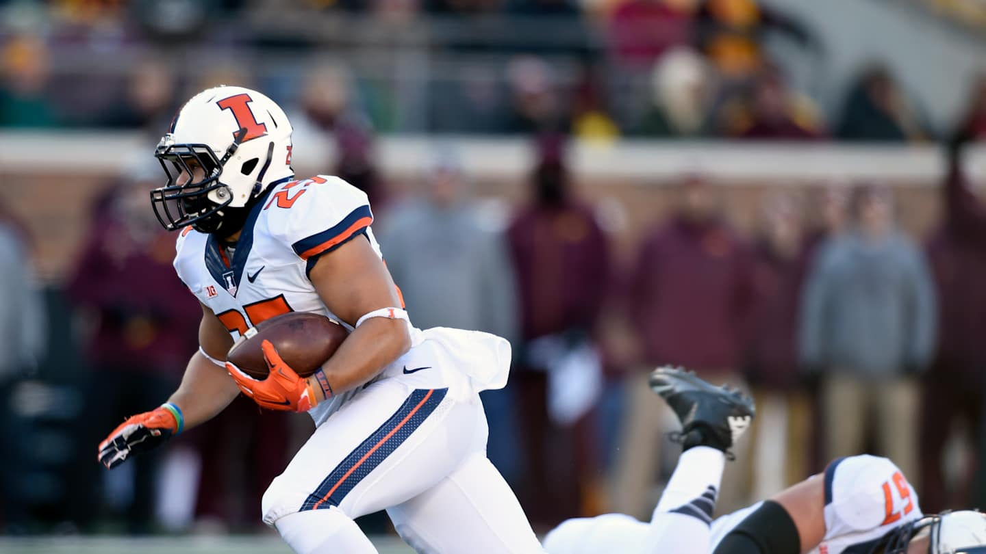 Almost gone, Illinois' Foster elected to stay - and score - Sports ...