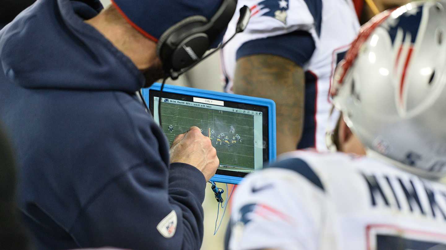 NFL, Microsoft upgrade their partnership for 2016 season - Sports ...