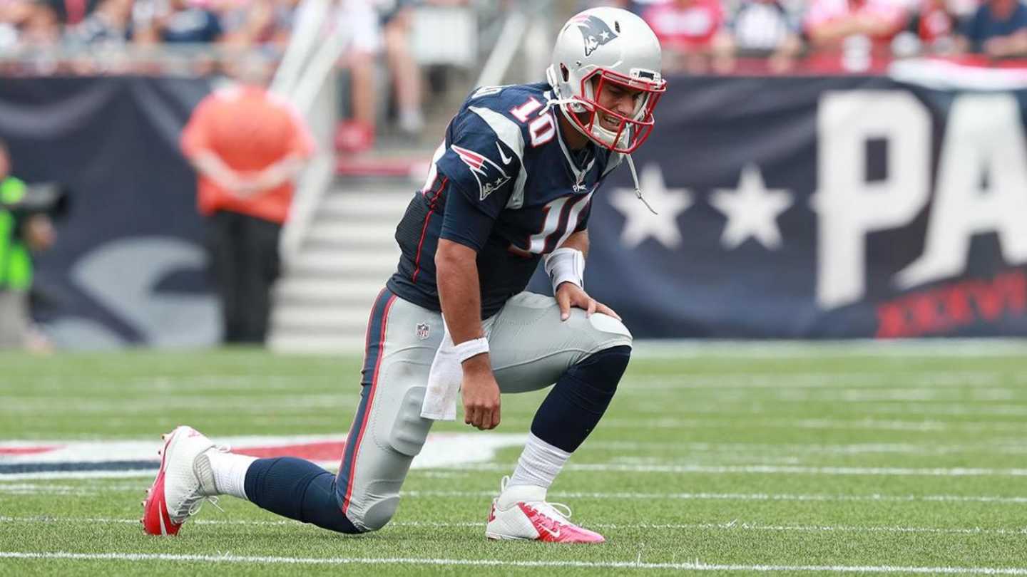 Jimmy Garoppolo may miss six weeks with shoulder injury - Sports ...