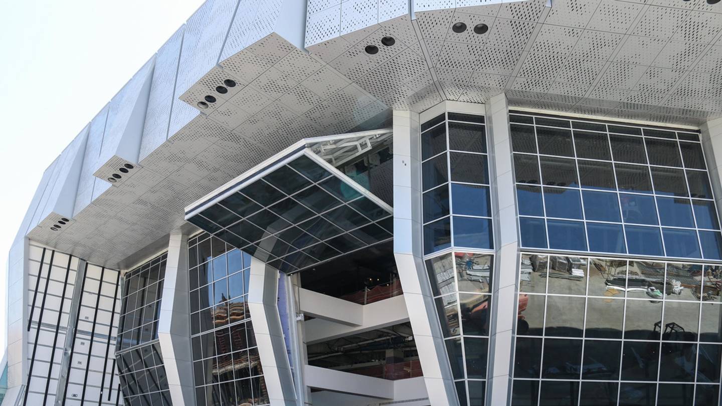 Inside the Golden 1 Center, the Sacramento Kings' new arena - Sports ...