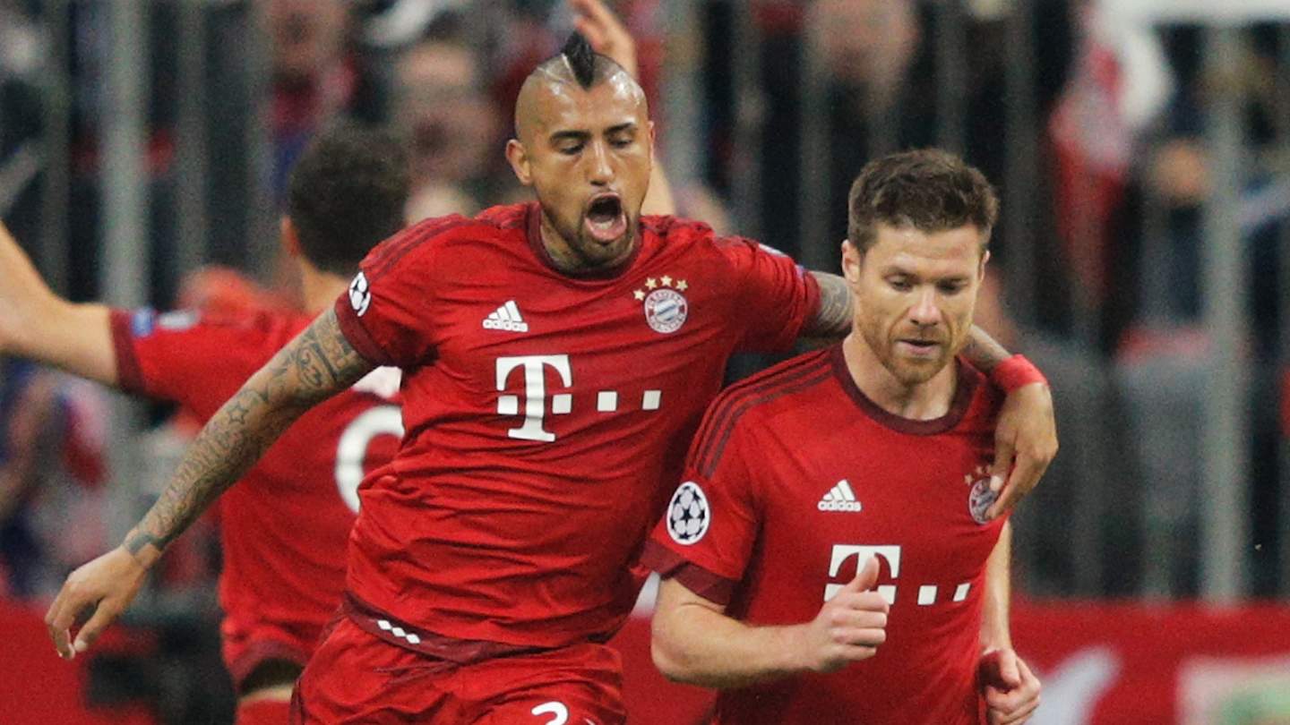 Video: Bayern Munich's Vidal, Xabi play against 40 kids - Sports ...