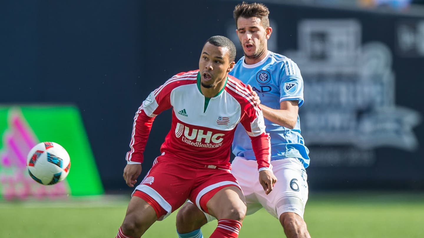 Charlie Davies trade: Union deal for Revolution forward - Sports ...