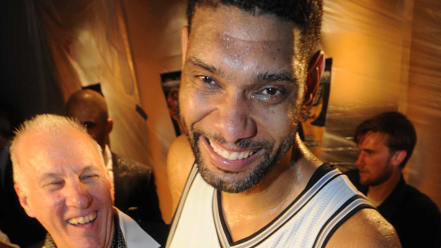 An emotional Popovich bids farewell to Duncan, with thanks - Sports ...