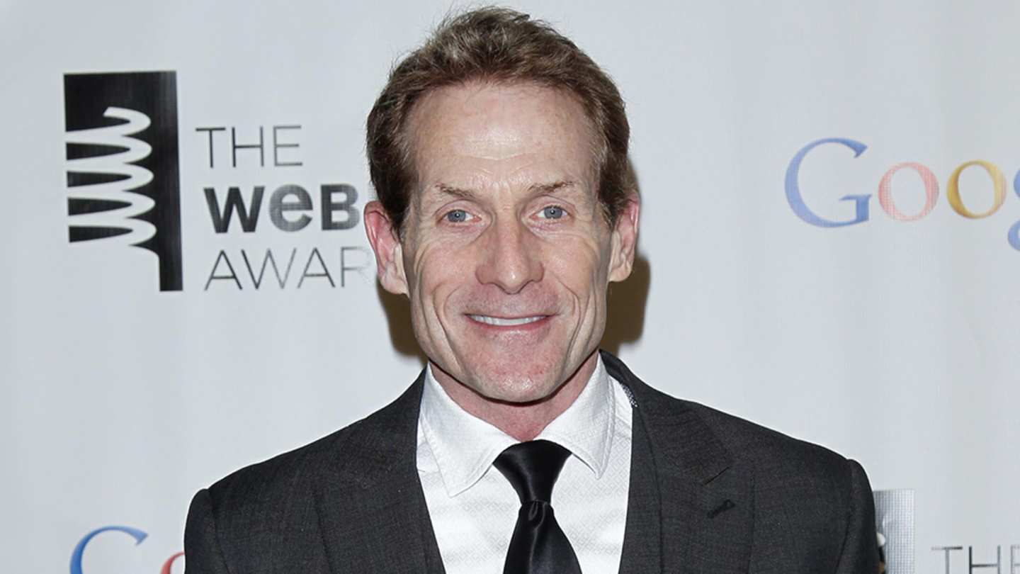 how much does skip bayless make