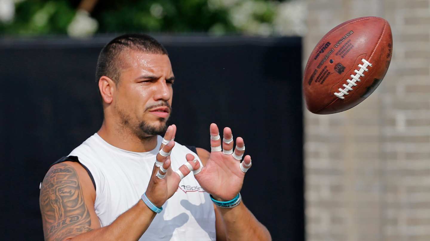 Panthers sign S Kurt Coleman to 3-year contract extension - Sports ...