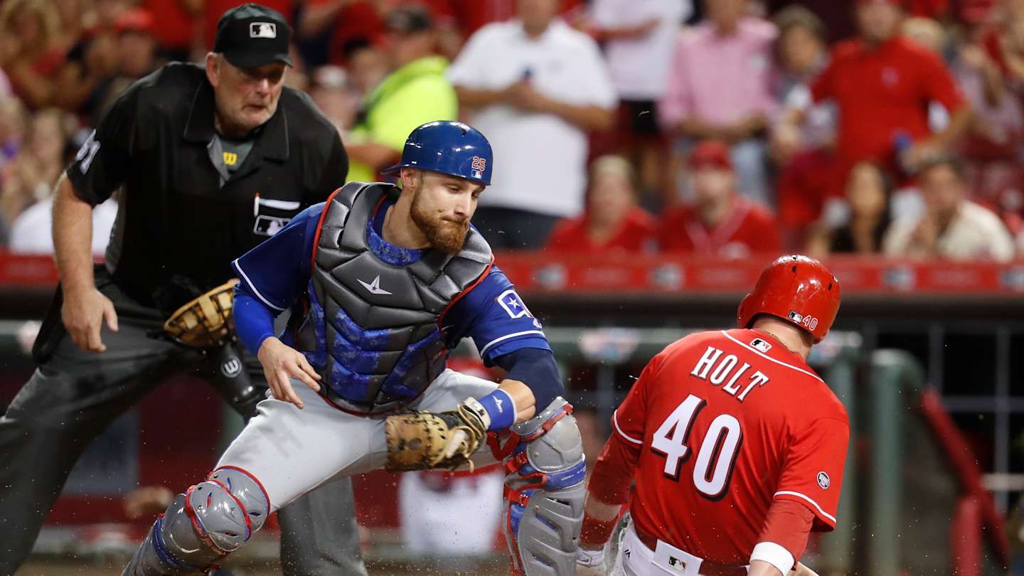 Dan Straily goes 6 innings as Reds beat Rangers 3-0 - Sports Illustrated