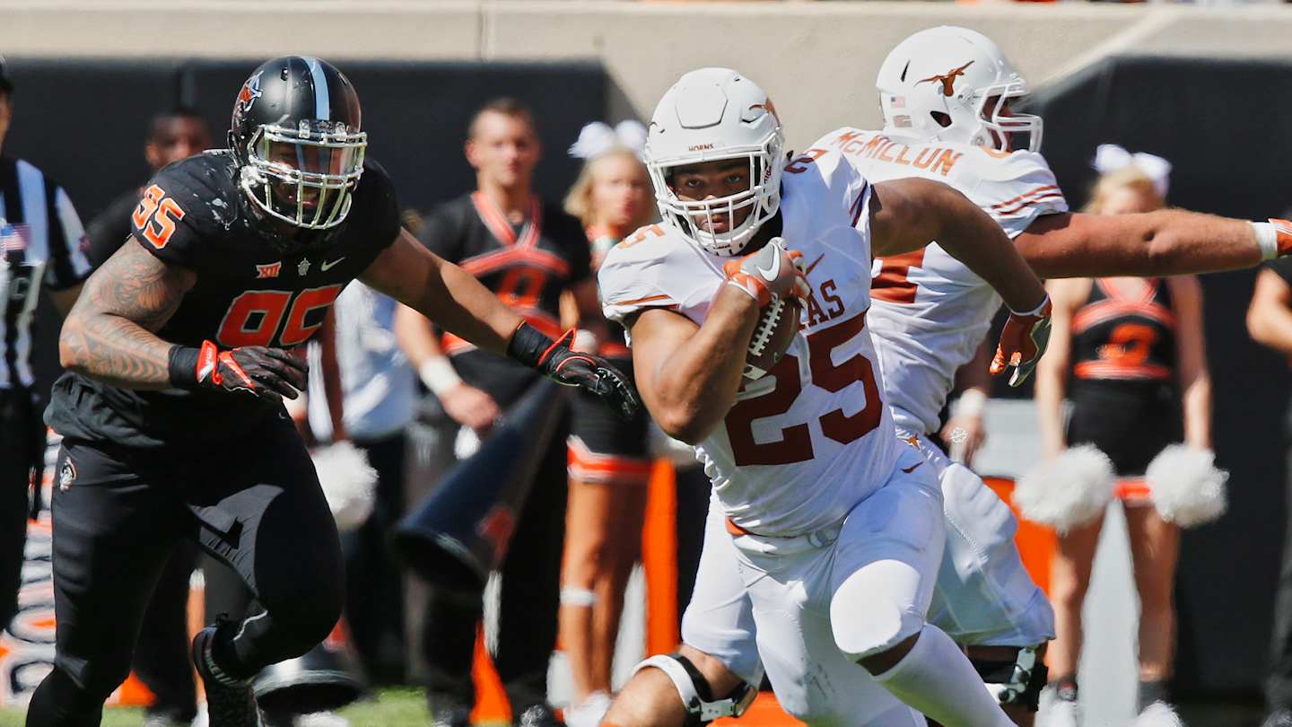 Texas RB Chris Warren III out indefinitely; Foreman to play - Sports ...