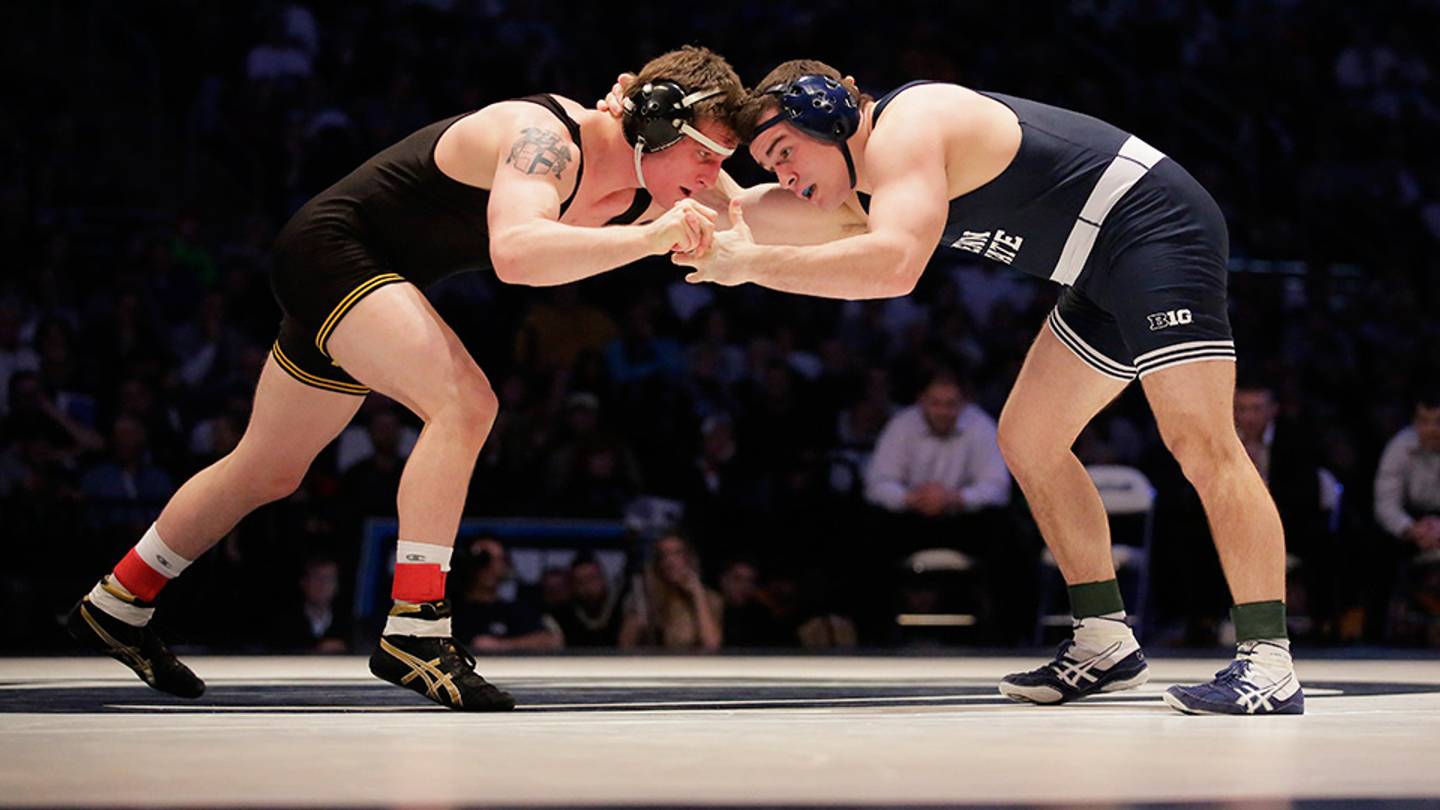 Startup designs new headgear for wrestlers - Sports Illustrated