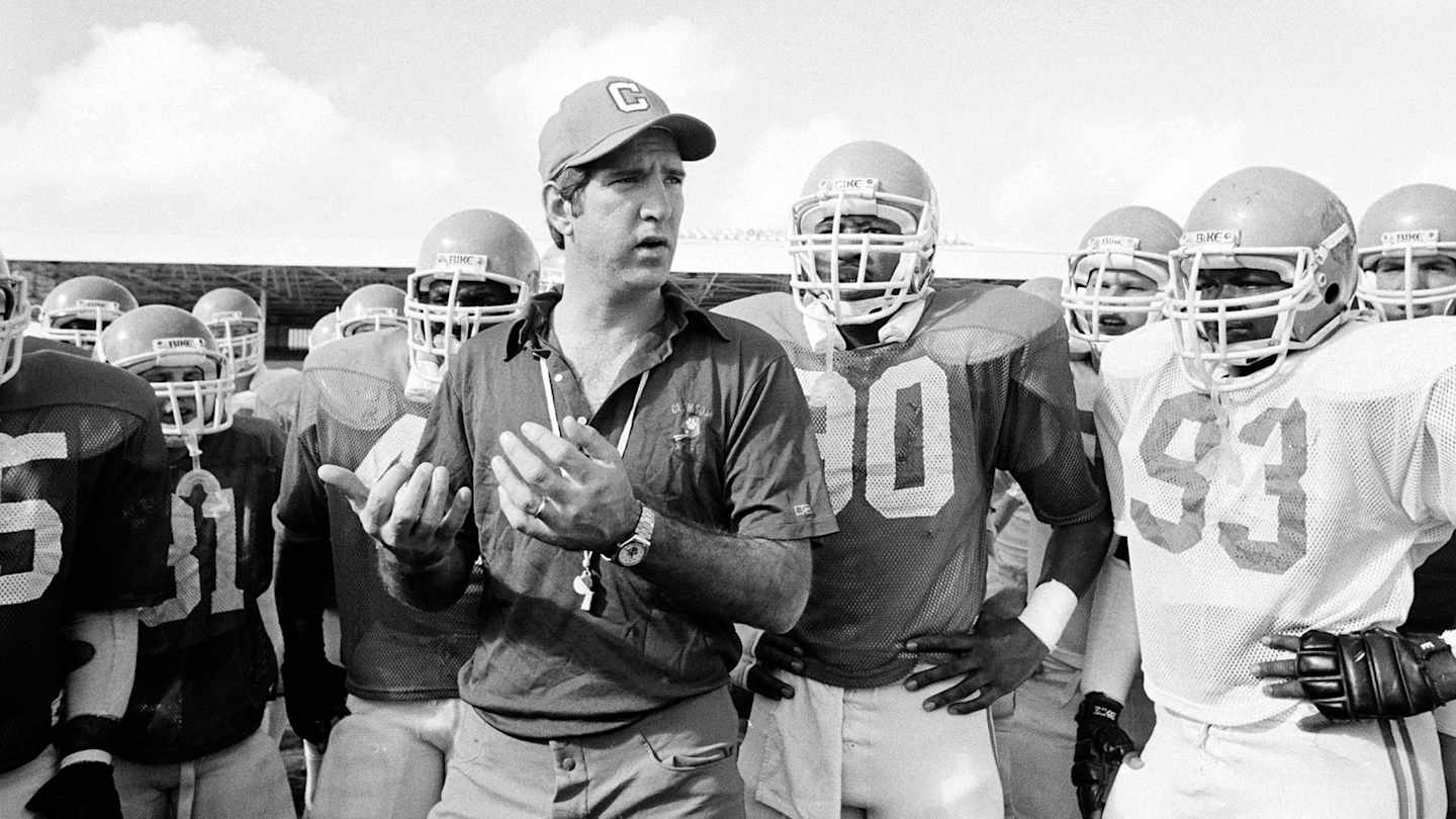 Jeff Davis has been there, done that for Clemson - Sports Illustrated