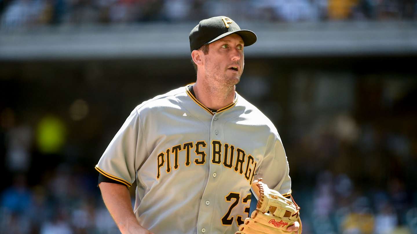 David Freese contract: Pirates 3B signs two-year extension - Sports ...