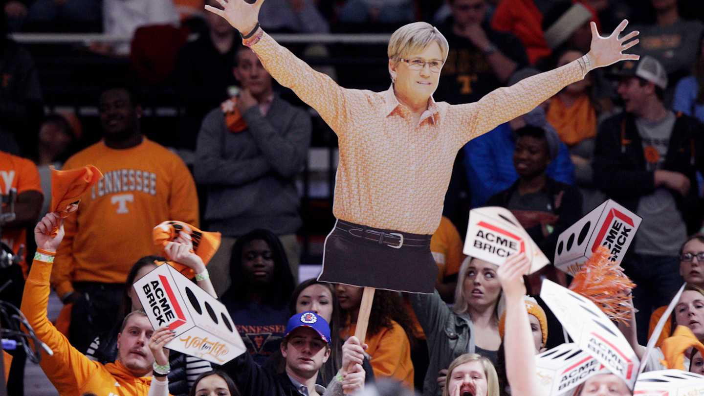 Warlick: 'Everything's fine' after chat with DeShields' dad - Sports ...