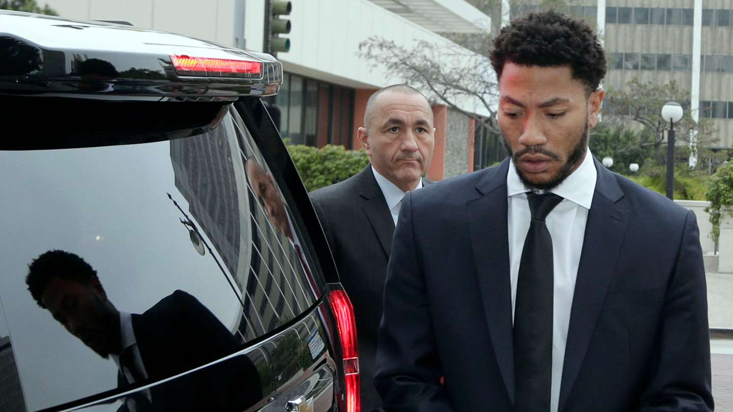 Derrick Rose: Judge makes Knicks joke after rape case verdict - Sports ...