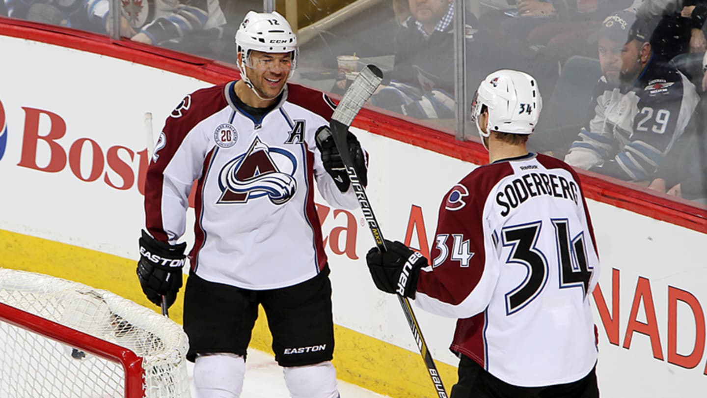 NHL rumors on trades, coach firings, signings, injuries and more ...