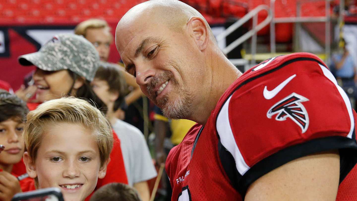 Falcons cut Graham, leaving Bryant as kicker for 8th season - Sports ...