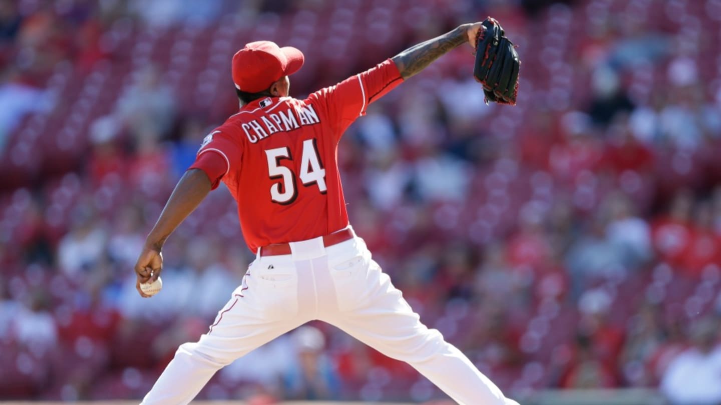 Cincinnati Reds, Aroldis Chapman agree to one-year deal - Sports ...