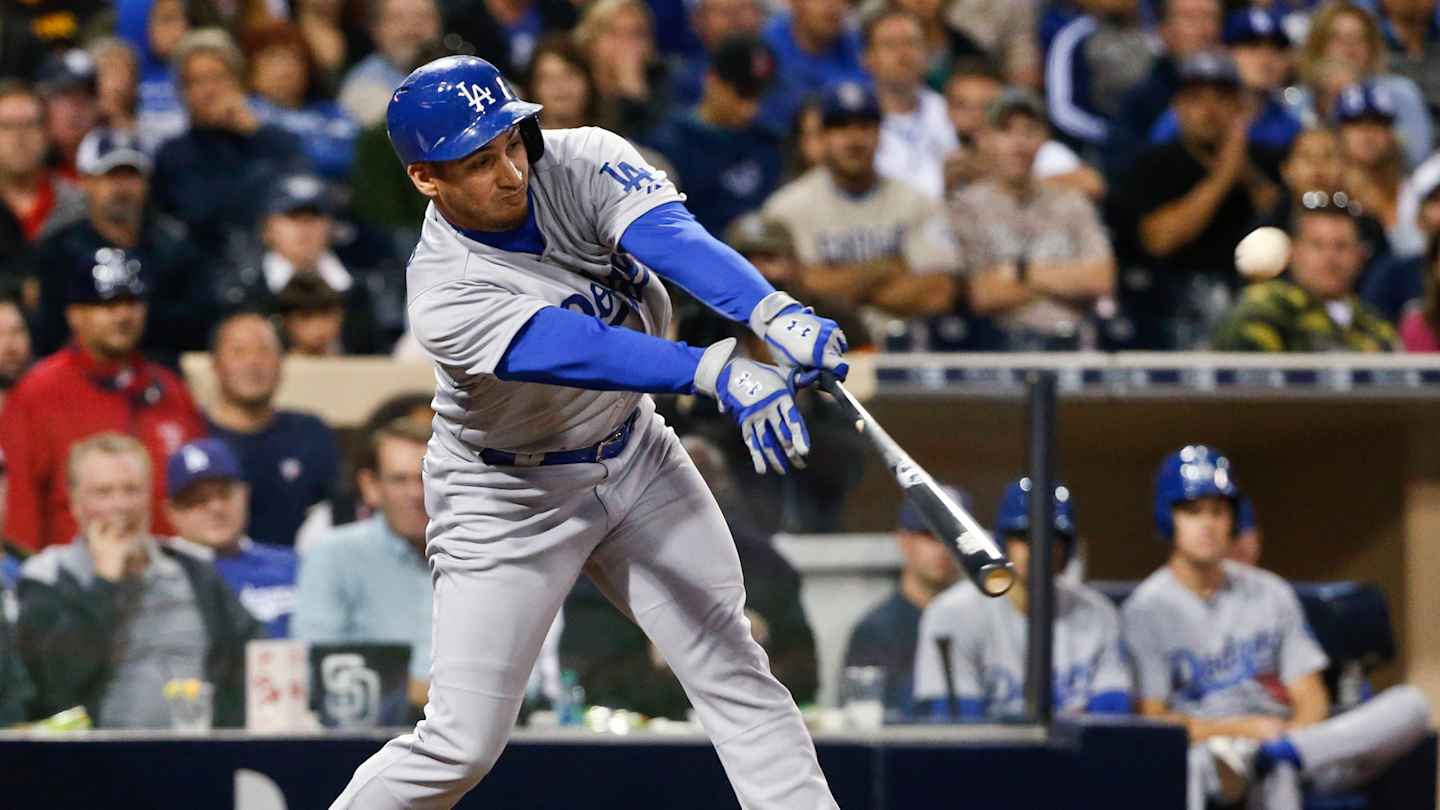 Guerrero's pinch-hit single lifts Dodgers over Padres, 4-3 - Sports ...