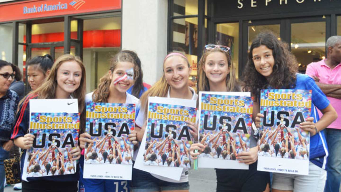 USWNT parade: Fans explain what World Cup title means to them - Sports ...