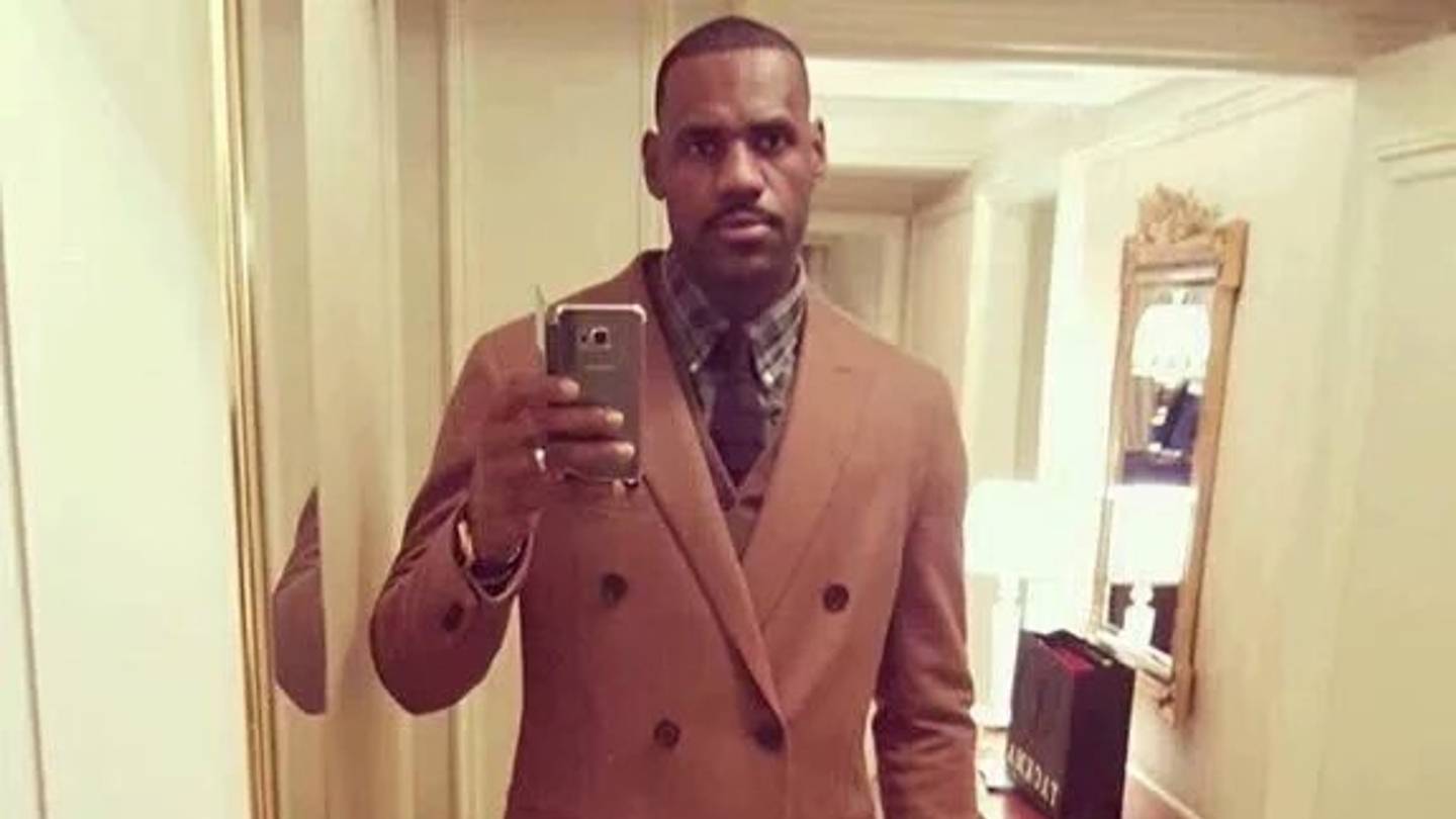 LeBron James trenchcoat: Twitter memes of Cavaliers star’s jacket ...