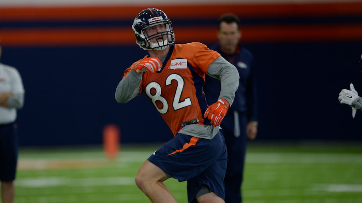 Denver Broncos' Jeff Heuerman tears ACL, expected to miss season ...