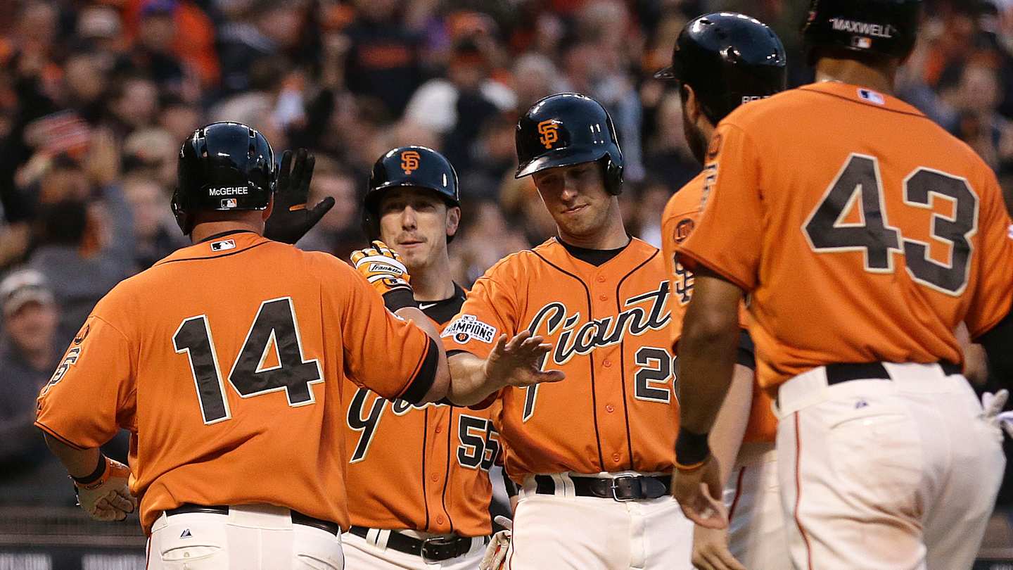 Maxwell keeps family together, adds big bat, glove in right - Sports ...