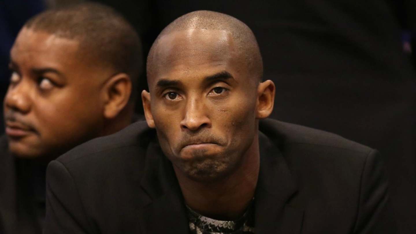Kobe Bryant's shoulder injury explanation is amazing - Sports Illustrated