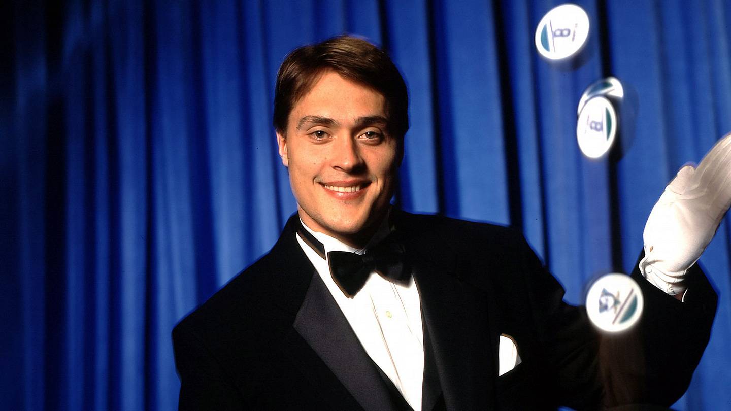 Rare SI Photos of Teemu Selanne - Sports Illustrated