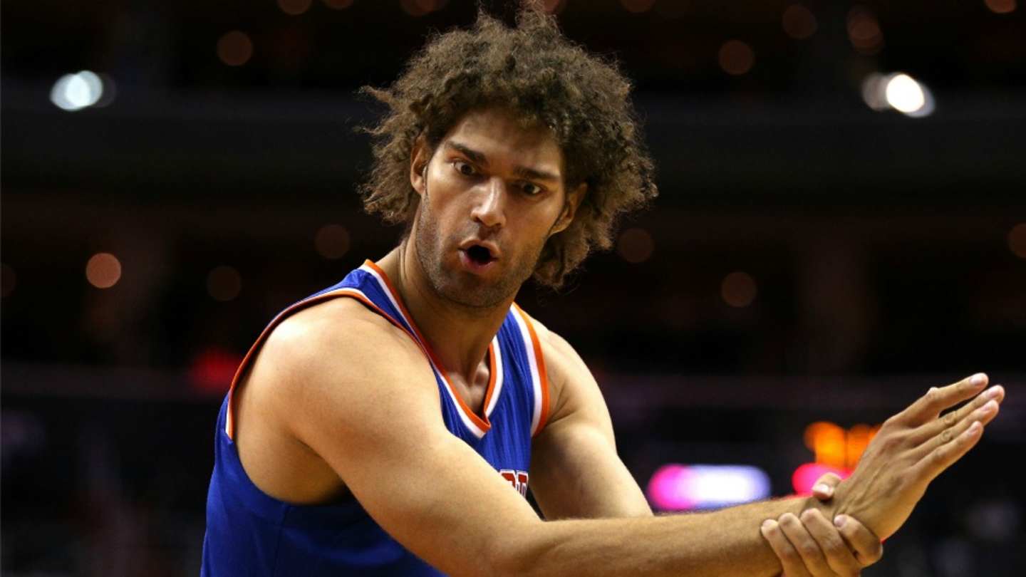 New York Knicks’ Robin Lopez continues war on mascots - Sports Illustrated