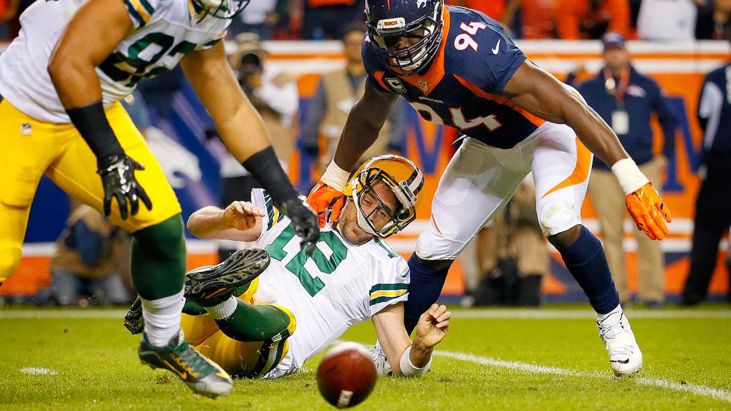 Denver Broncos defense smothers Aaron Rodgers, Green Bay Packers ...